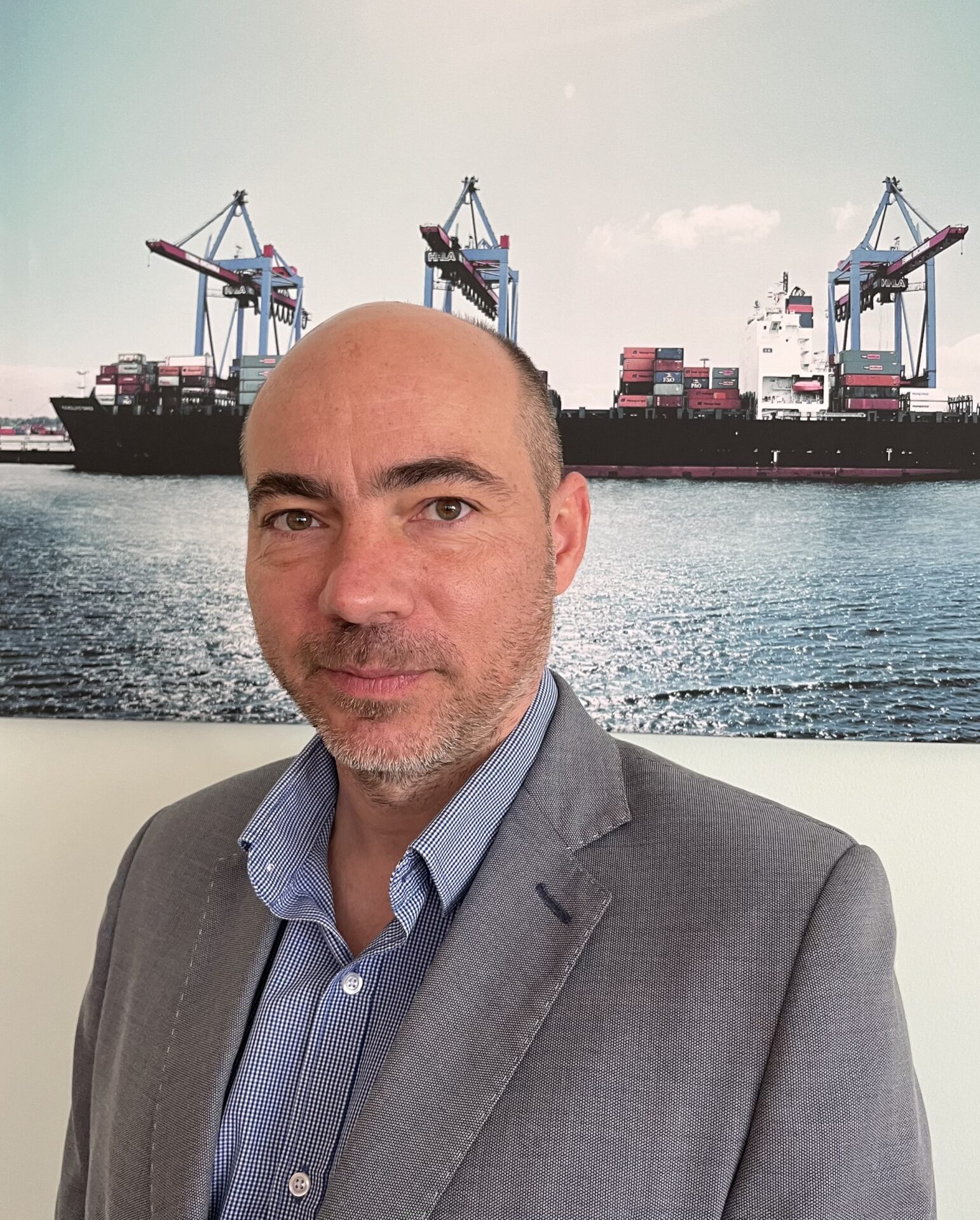 Tanszékek - GAMF Kar - Neumann János Egyetem